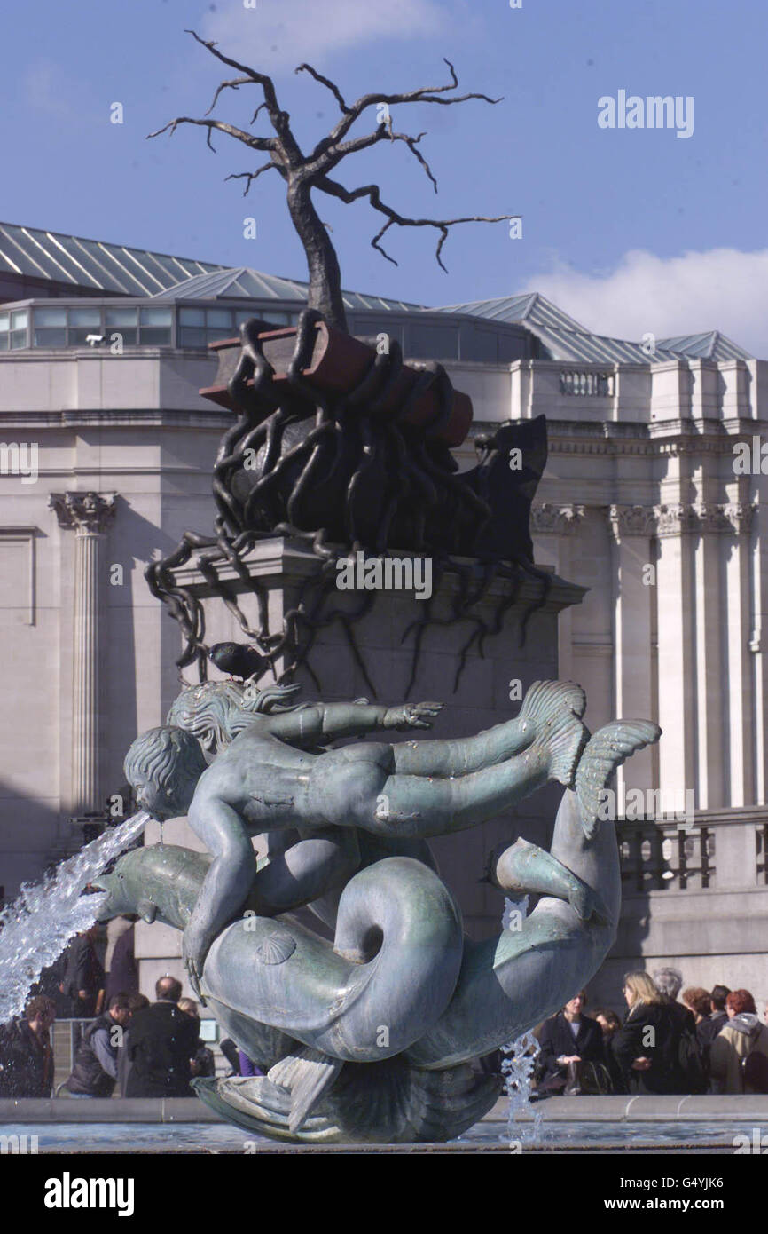 Head sculpure hi-res stock photography and images - Alamy