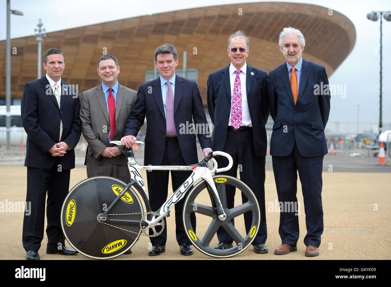 (left to right) Chair Glasgow Life George Redmond, Executive Member for ...