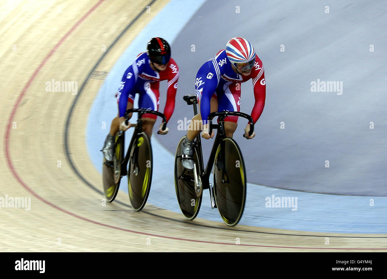 Great Britain's Jess Varnish and Victoria Pendleton (left) on their way ...
