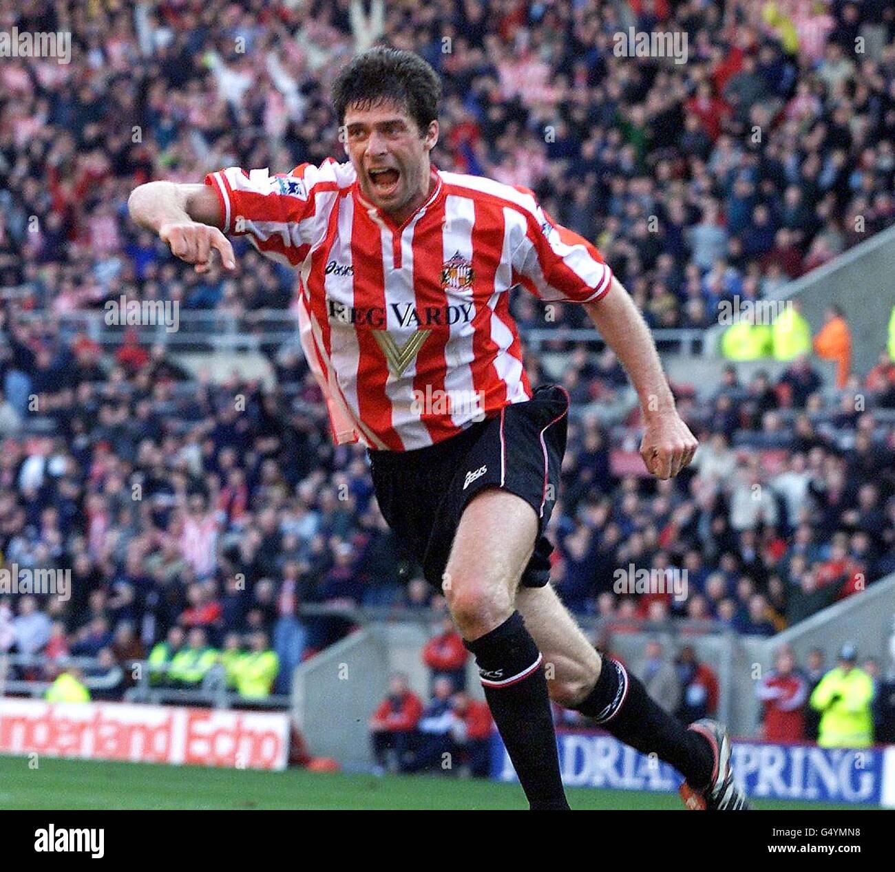 Action celebrating sport football niall quinn hi-res stock photography ...