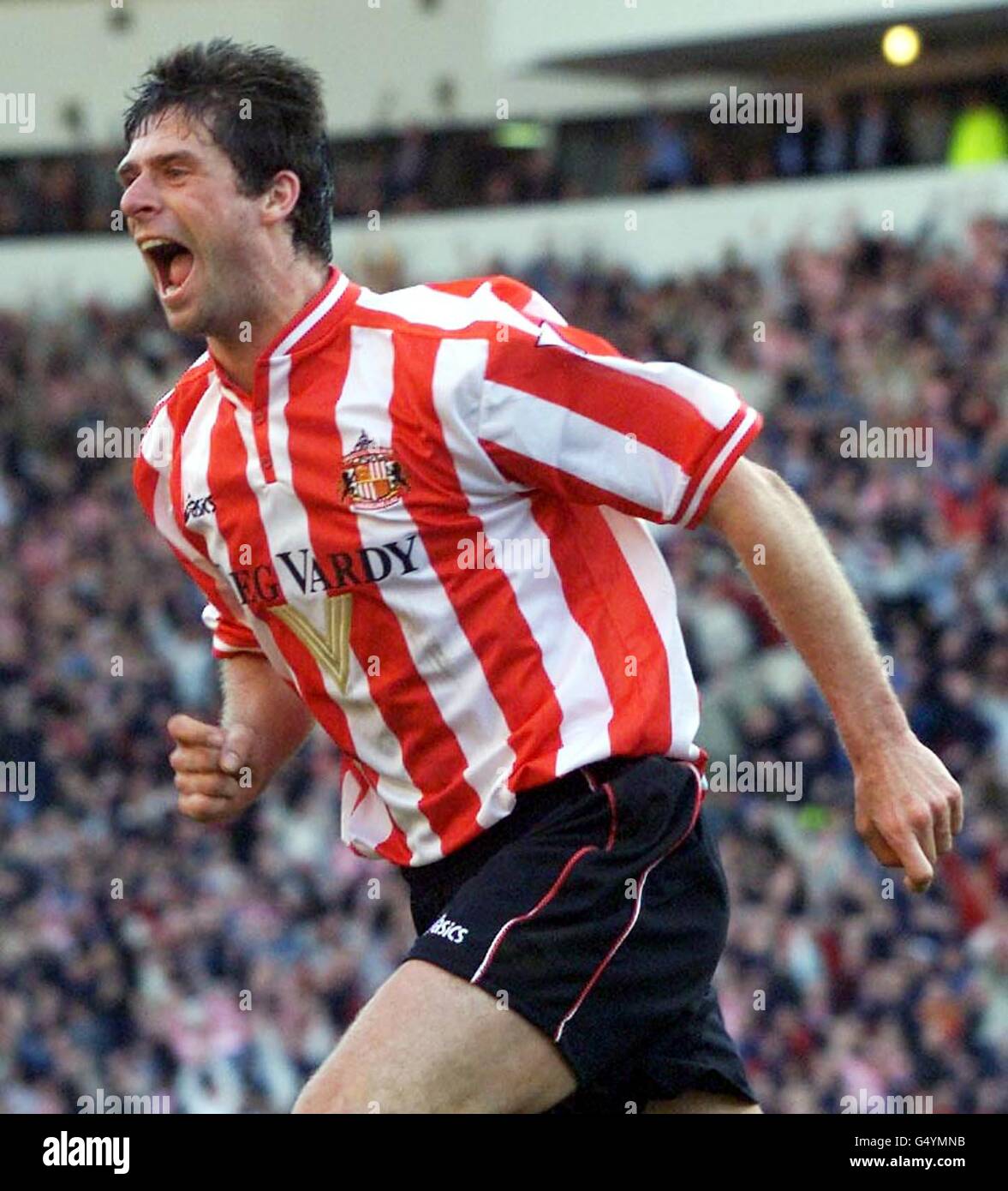 Action celebrating sport football niall quinn hi-res stock photography ...