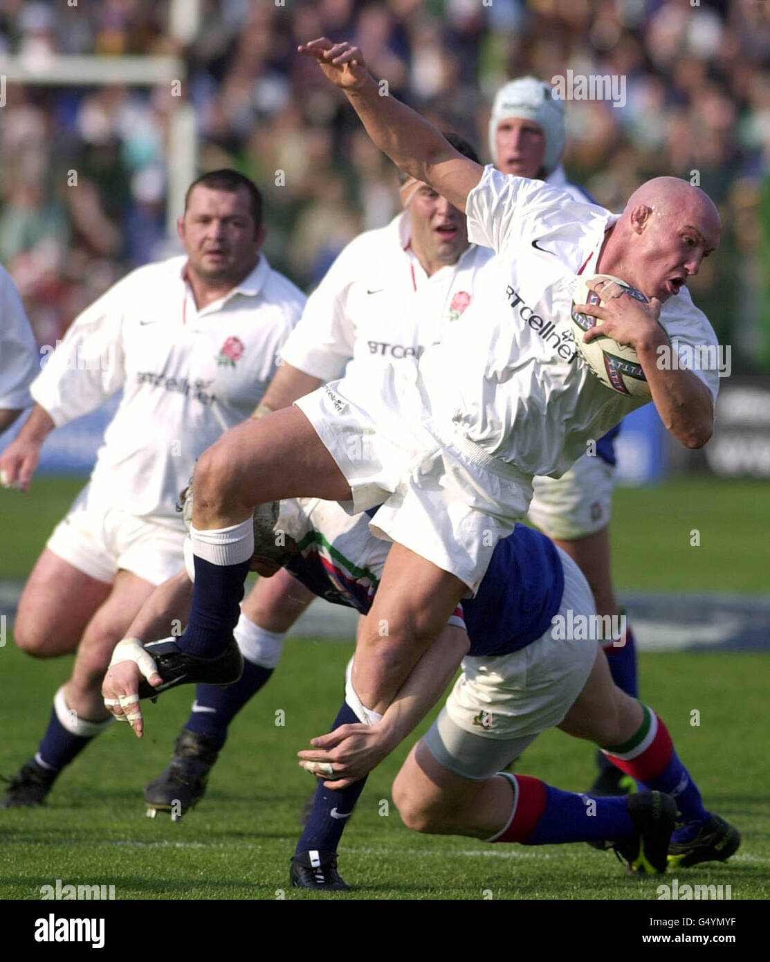 England's Phil Greening comes under pressure from Italy's Carlo ...