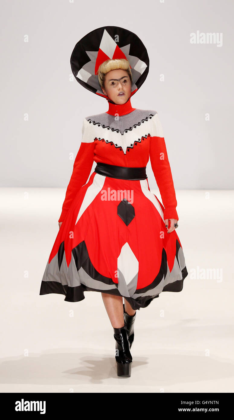 Pam Hogg Catwalk London Fashion Week Jaime Winstone On The Catwalk