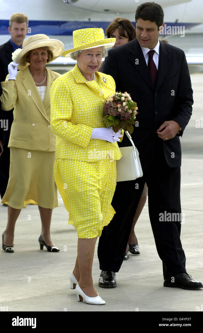 Royalty - Queen Elizabeth II Visit to Australia Stock Photo - Alamy