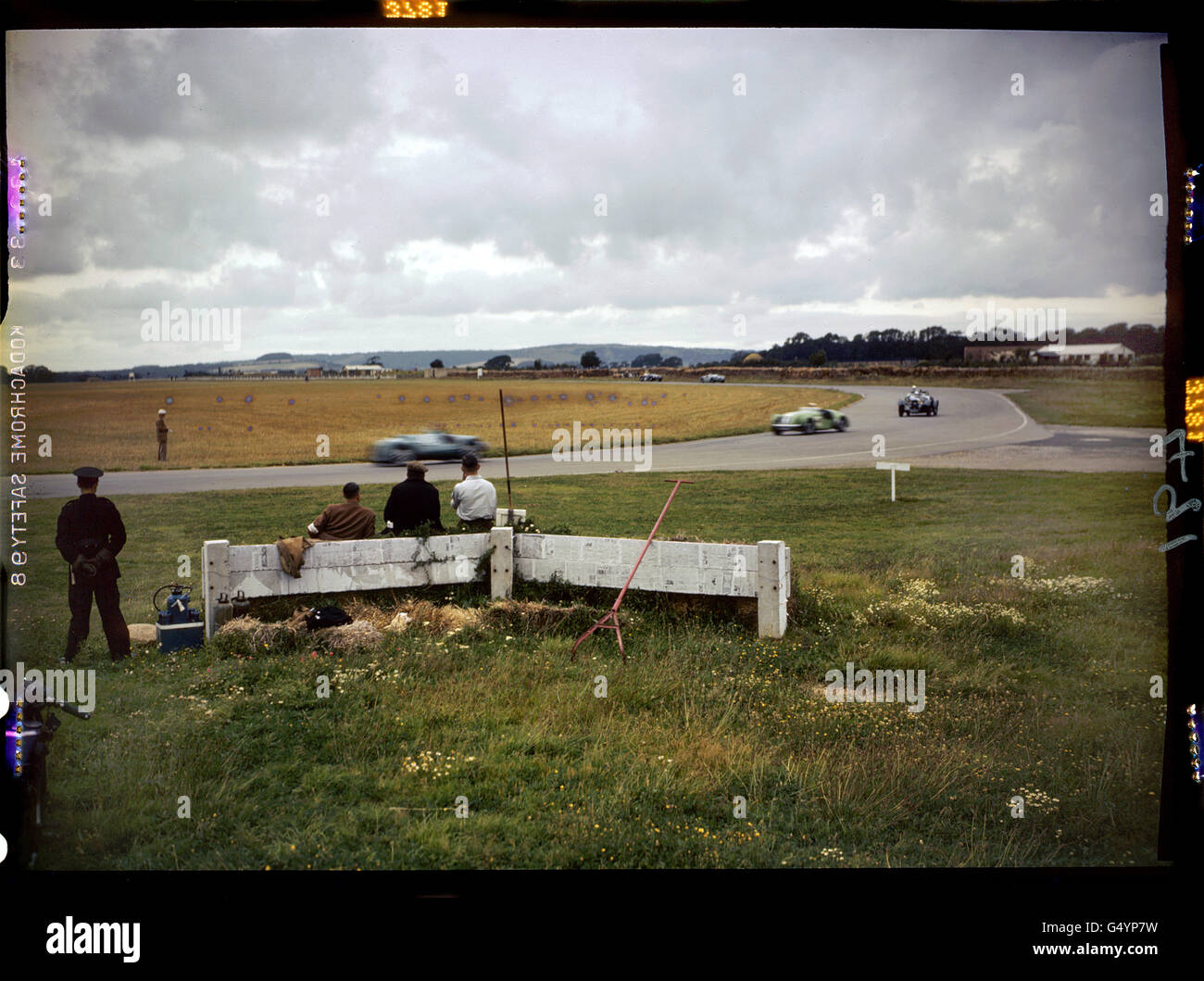 Goodwood racing circuit hi-res stock photography and images - Alamy