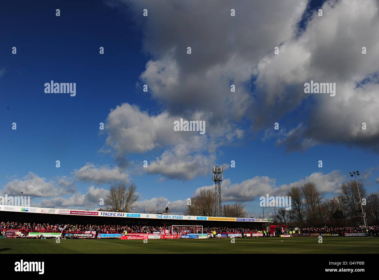Broadfield stadium hi-res stock photography and images - Alamy