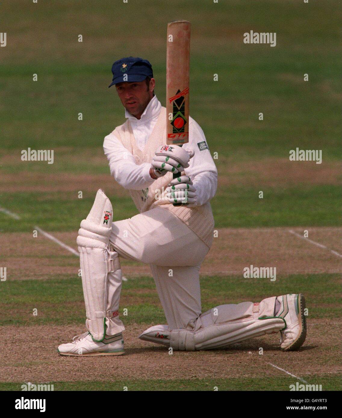 CRICKET. MATTHEW MAYNARD, GLAMORGAN Stock Photo - Alamy