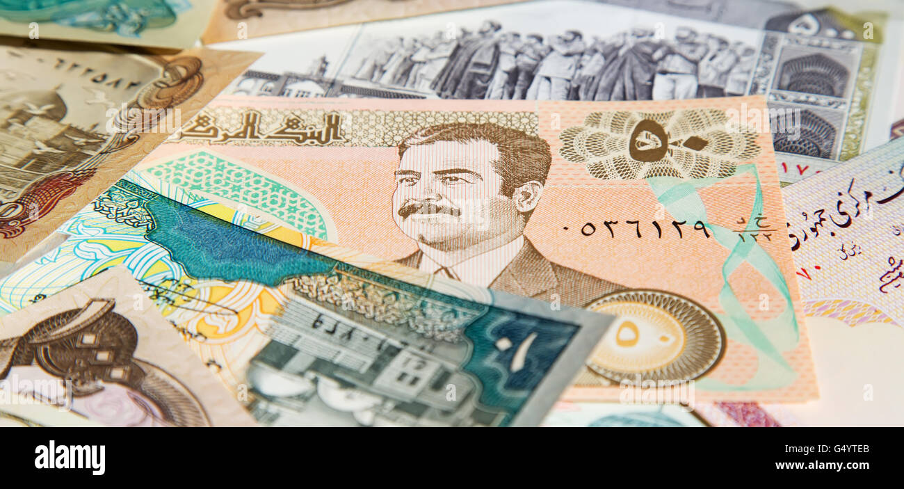 Variety of Middle East banknotes Stock Photo - Alamy