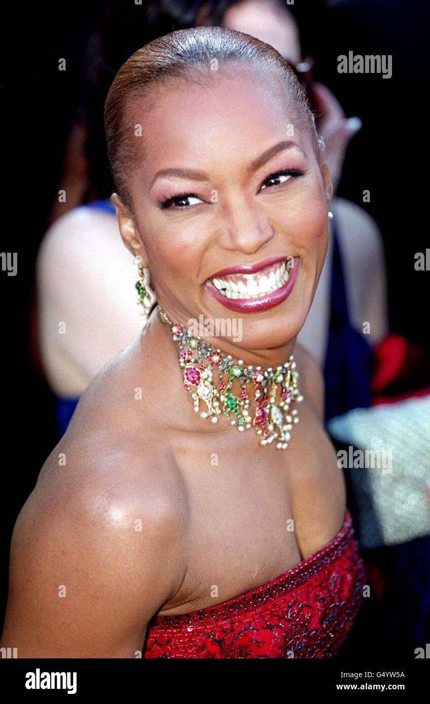 American actress Angela Bassett, arriving at the 72nd Annual Academy ...
