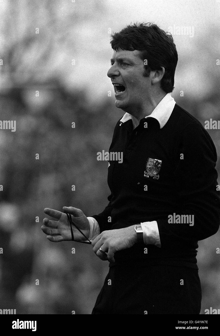 PA Photo 21/11/1983 A library file picture of football league referee ...