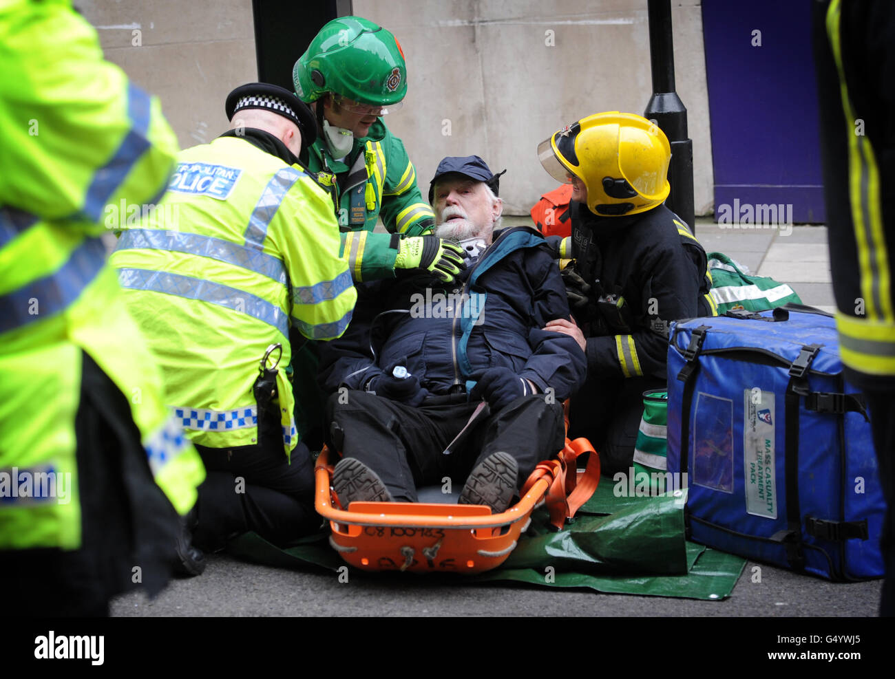 Emergency security hi-res stock photography and images - Alamy