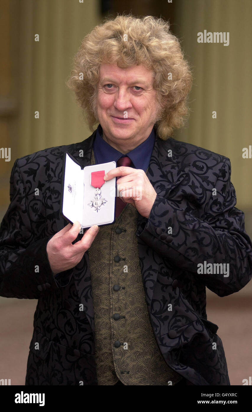 During a ceremony held at buckingham palace hi-res stock photography ...