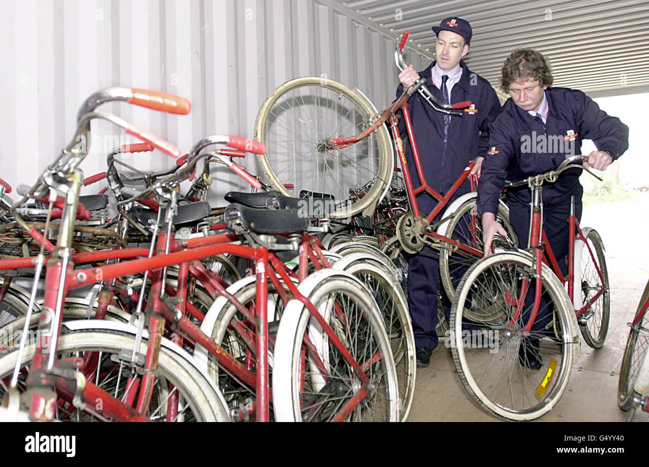 Left and steve pavey hi-res stock photography and images - Alamy