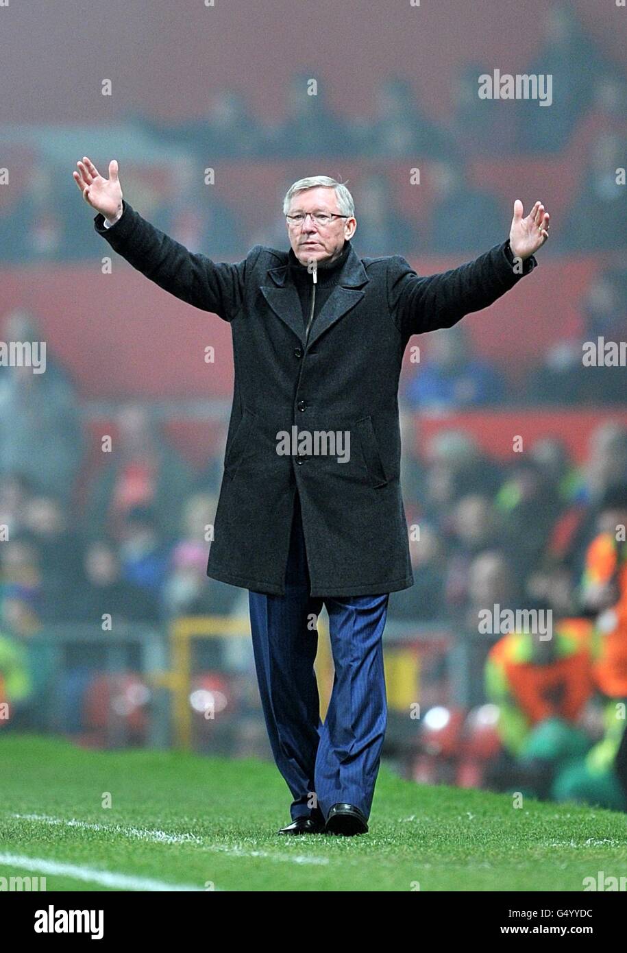 Manchester united ajax old trafford hi-res stock photography and images ...