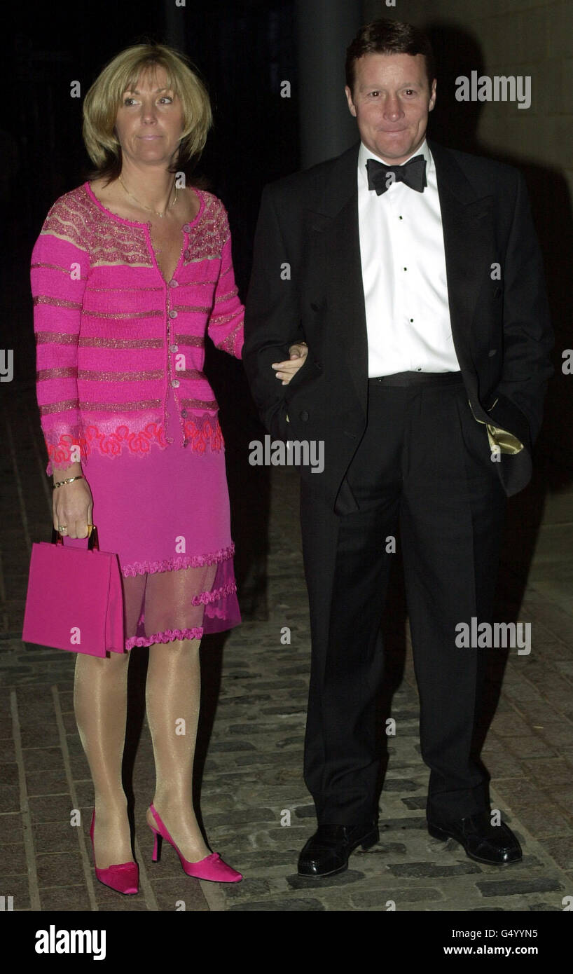 Former Sheffield Wednesday football club manager Danny Wilson arrives ...