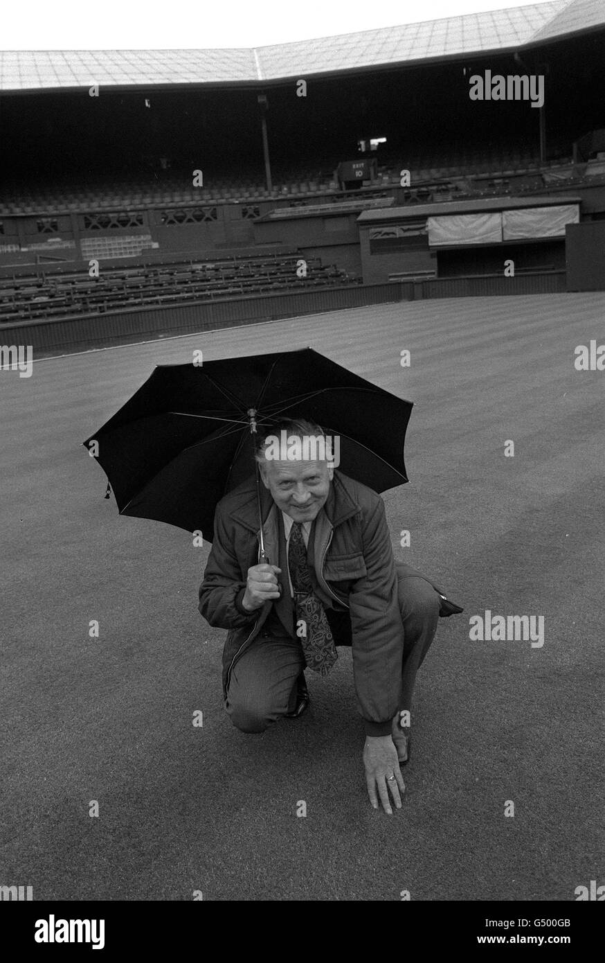 Percy thrower hi-res stock photography and images - Alamy