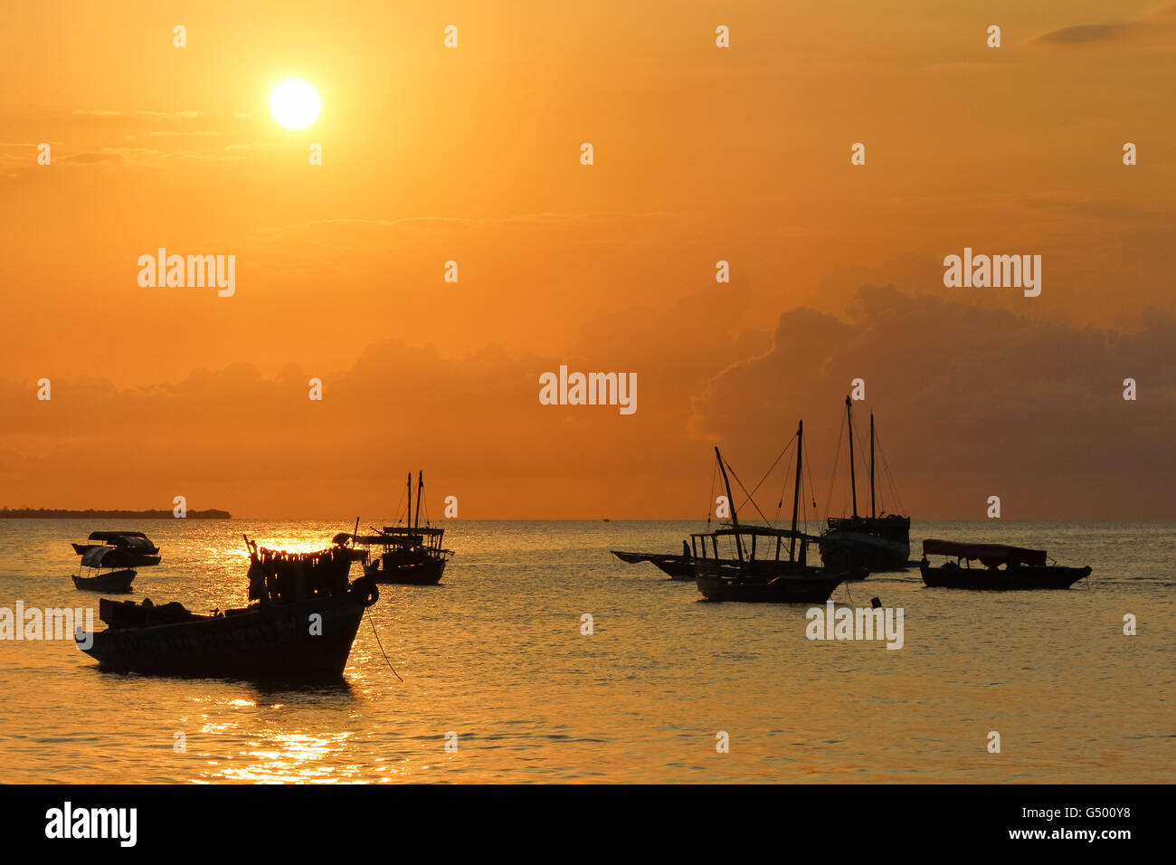 Tanzania, Zanzibar, Zanzibar Town, Zanzibar Stone Town, harbor, Dhau ...