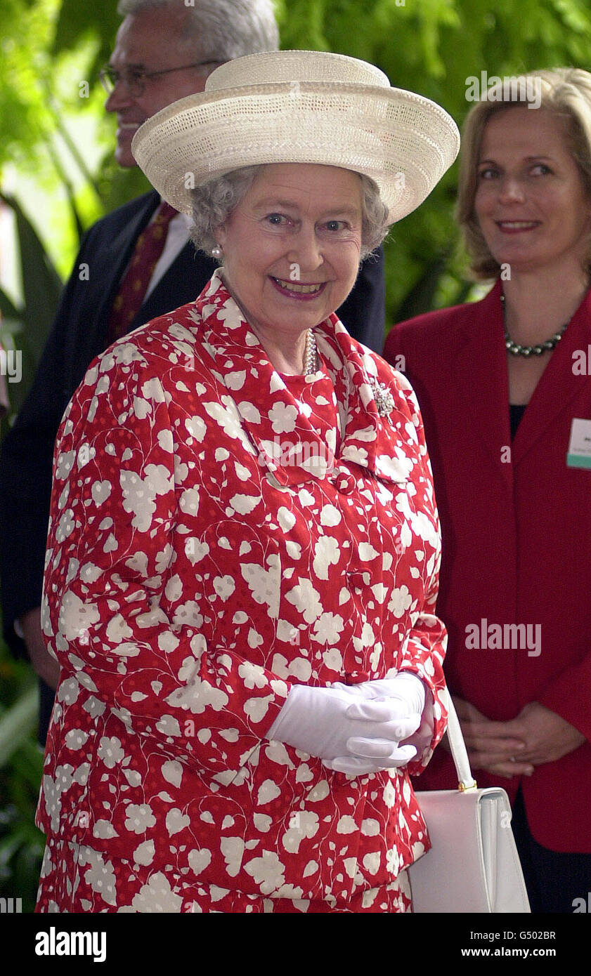 Royalty - Queen Elizabeth II Visit to Australia Stock Photo - Alamy