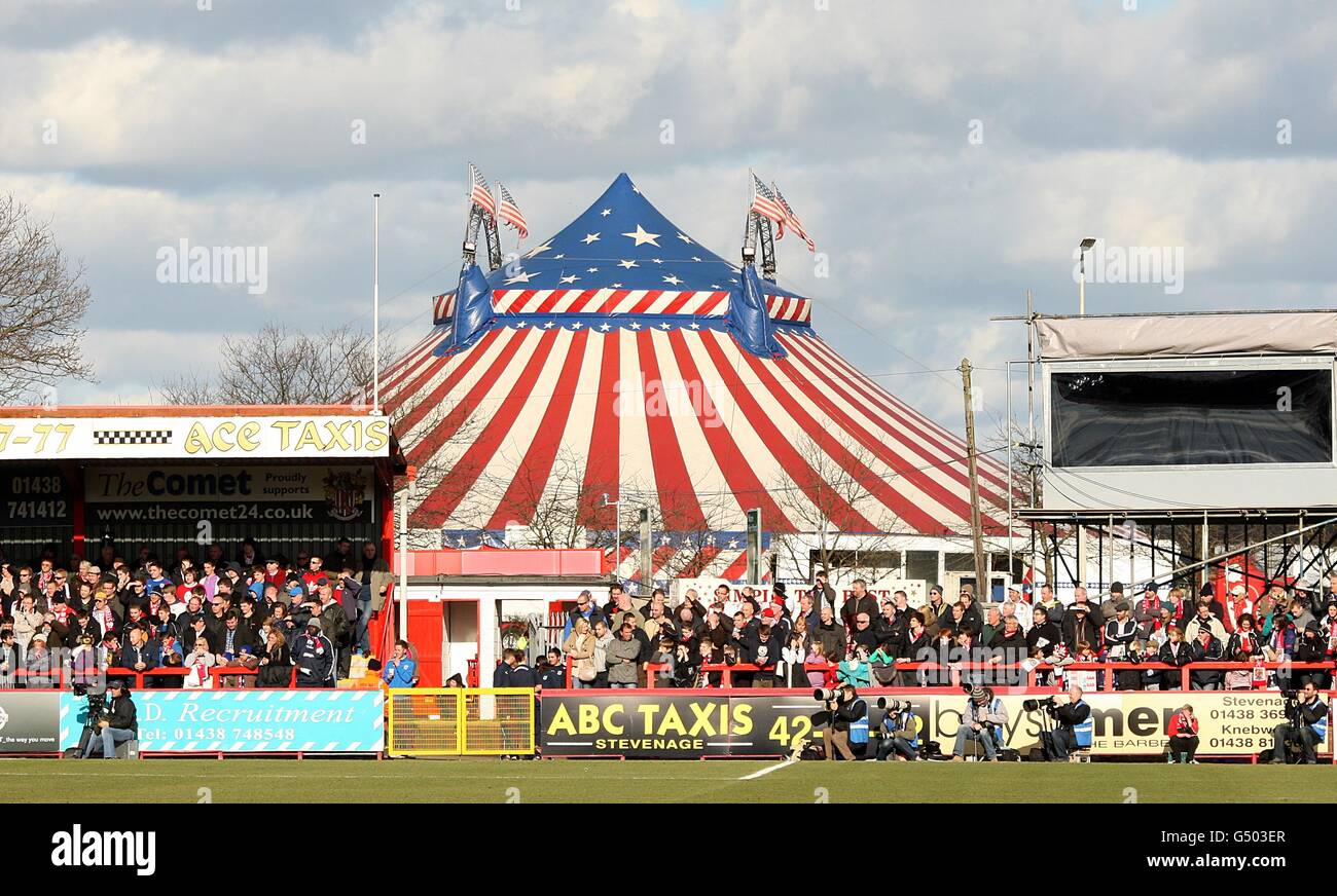 Circus tent behind hi-res stock photography and images - Alamy