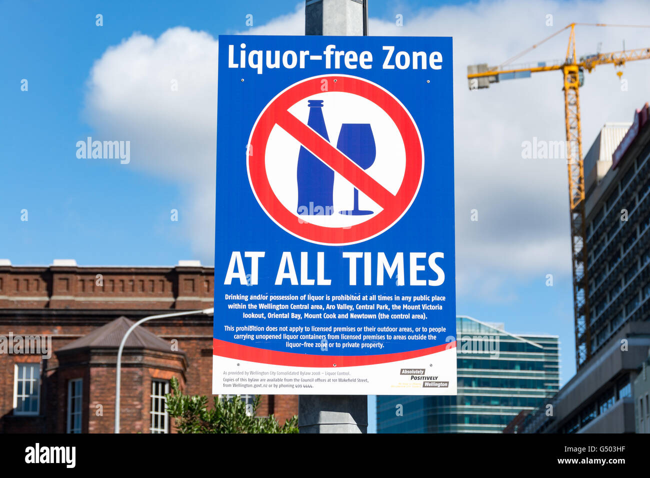 Alcohol prohibition sign hi-res stock photography and images - Alamy