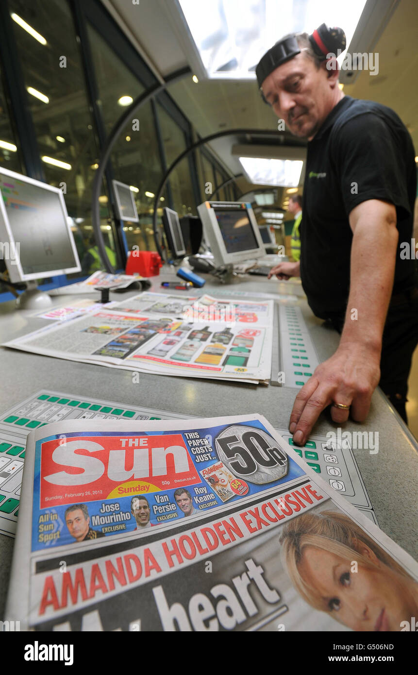 The first copies of the new Sun on Sunday newspaper roll off the ...