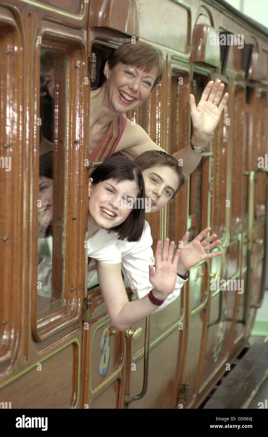 (Left to right), Jemima Rooper as Roberta, Jenny Agutter as Mother, Jack Blumenau as Peter of ...