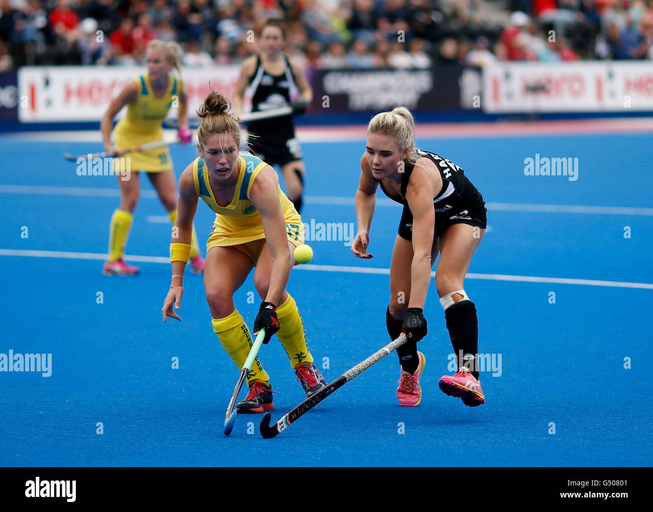 Australia's Georgina Morgan (left) and New Zealand's Charlotte Harrison ...