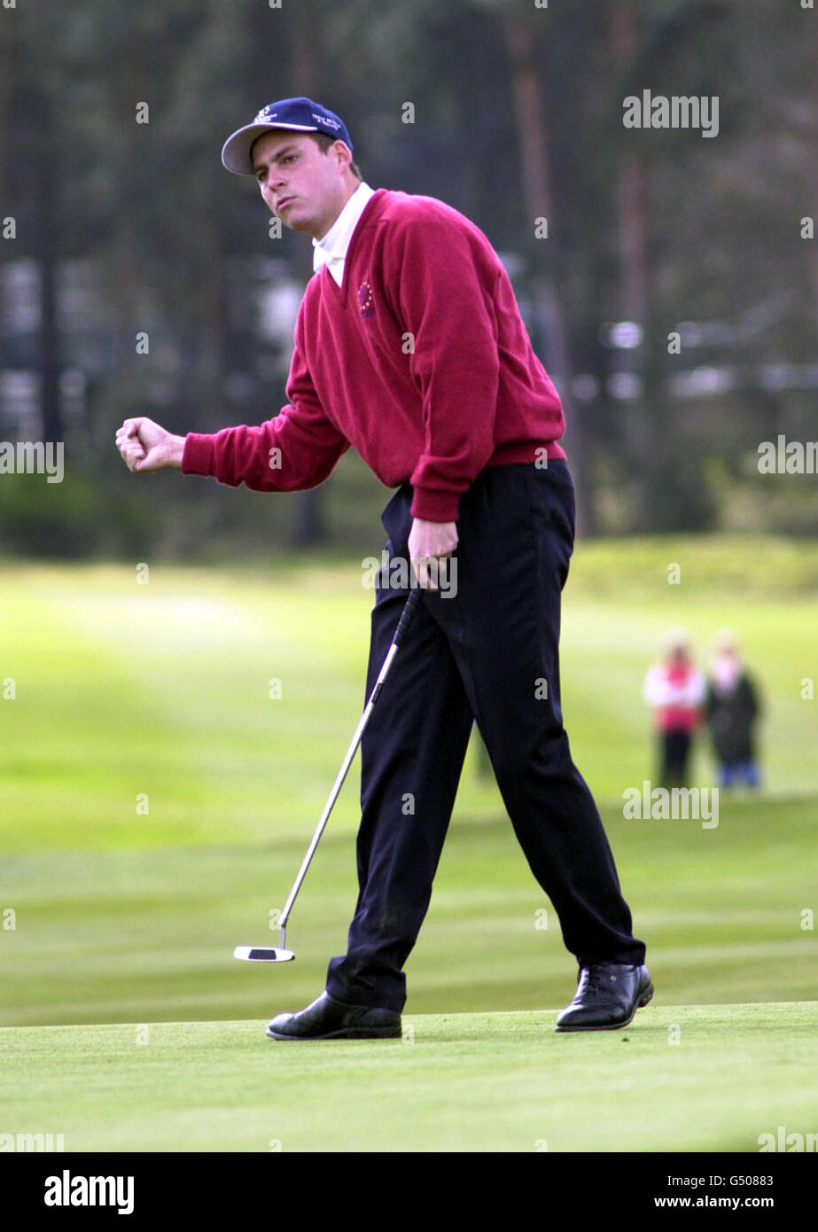 Sport golf action putting david howell hi-res stock photography and ...