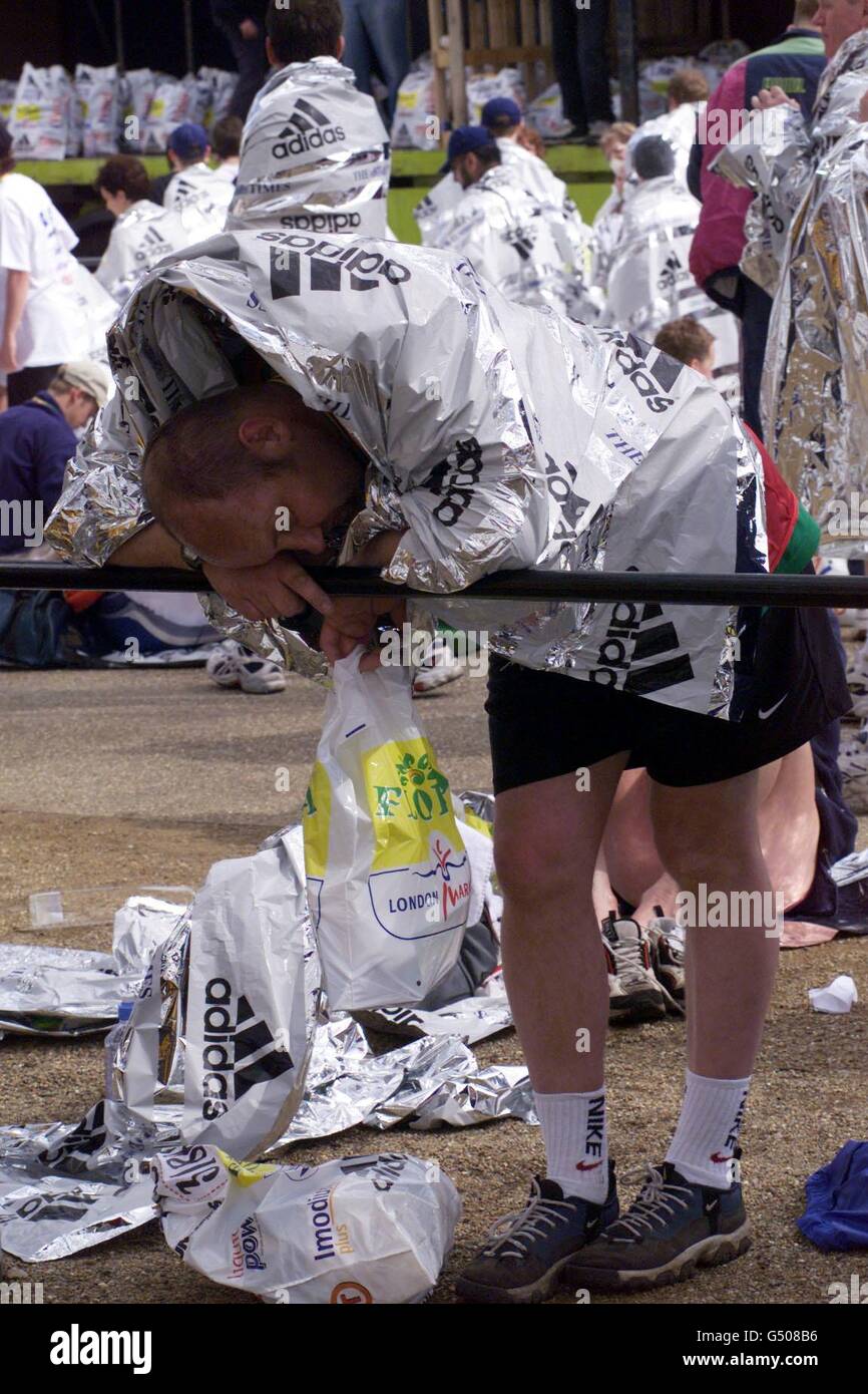 Londonmarathoncollection hi-res stock photography and images - Alamy