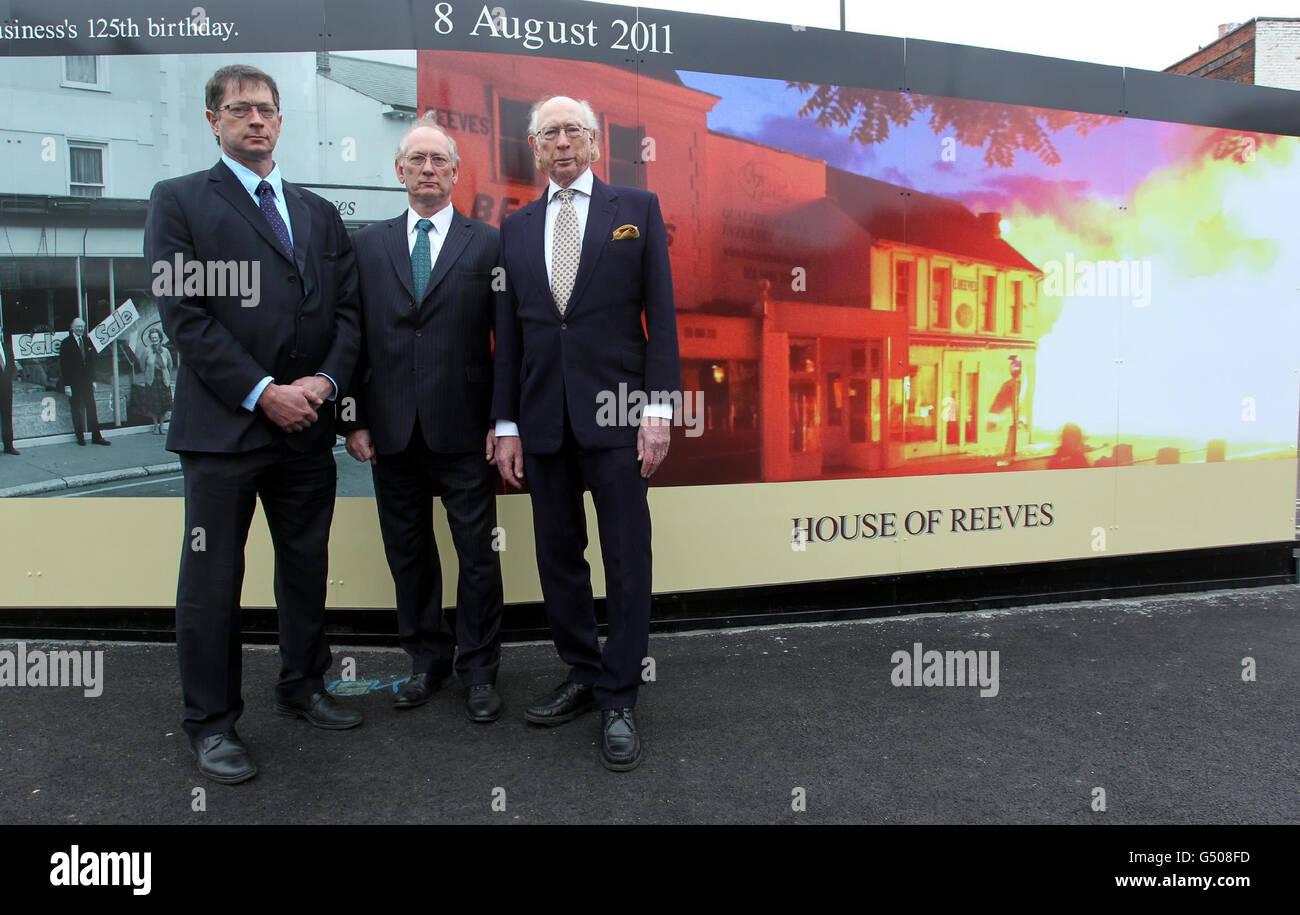 Maurice reeves of reeves furniture in croydon hi-res stock photography ...