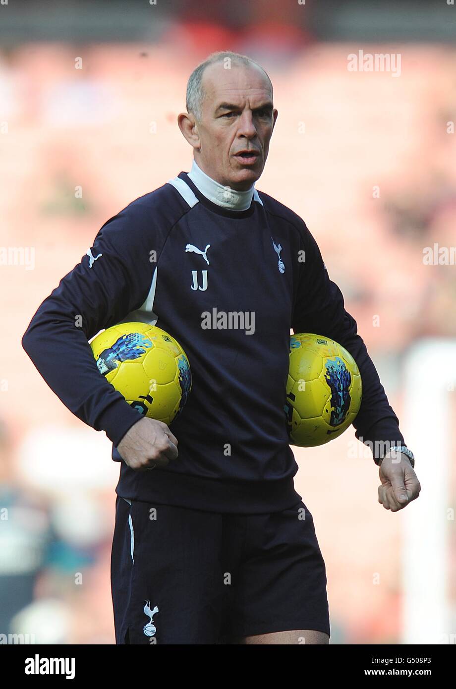 Tottenham hotspur first team coach joe jordan hi-res stock photography ...