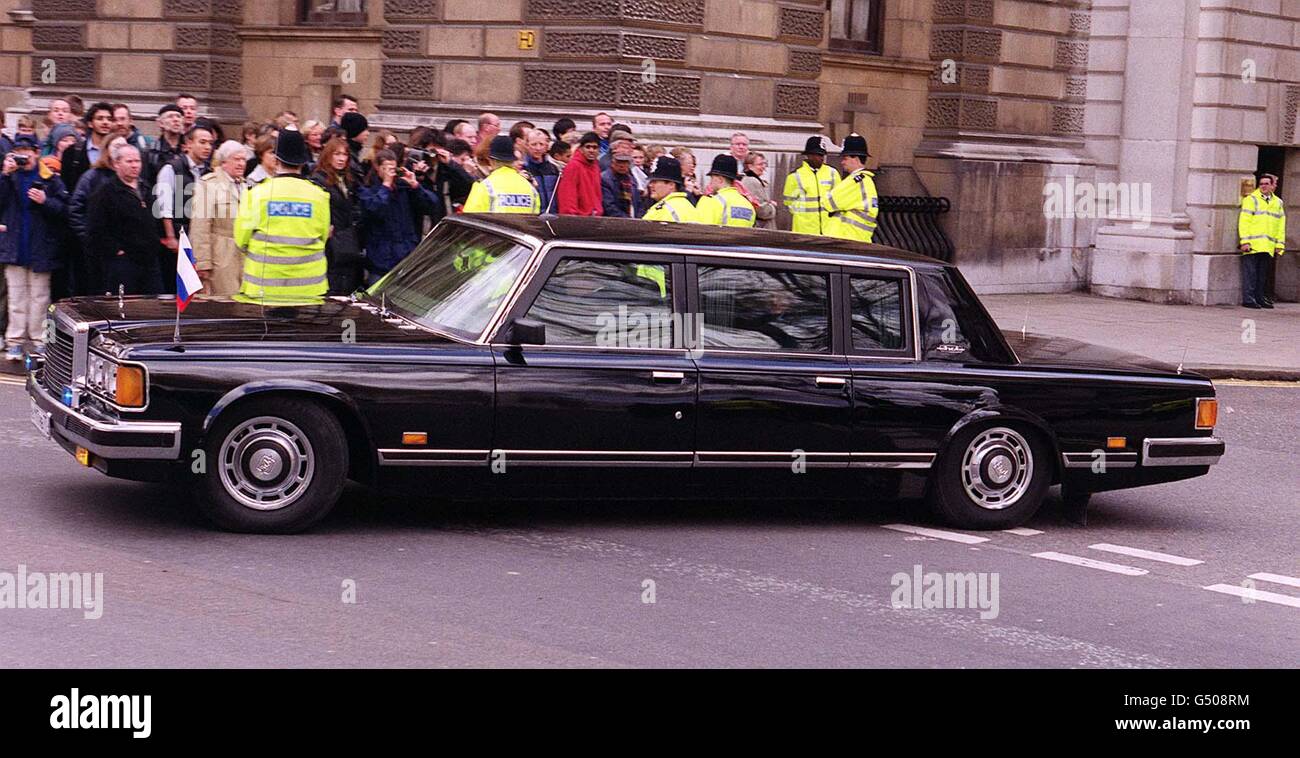 Russian President Vladimir Putin's bulletproof strech Zil limousine ...