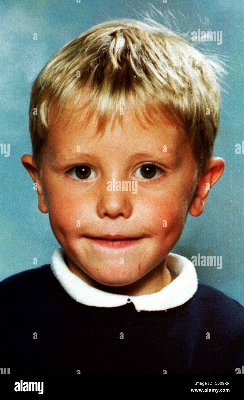 Who found dead brother oliver father hi-res stock photography and ...