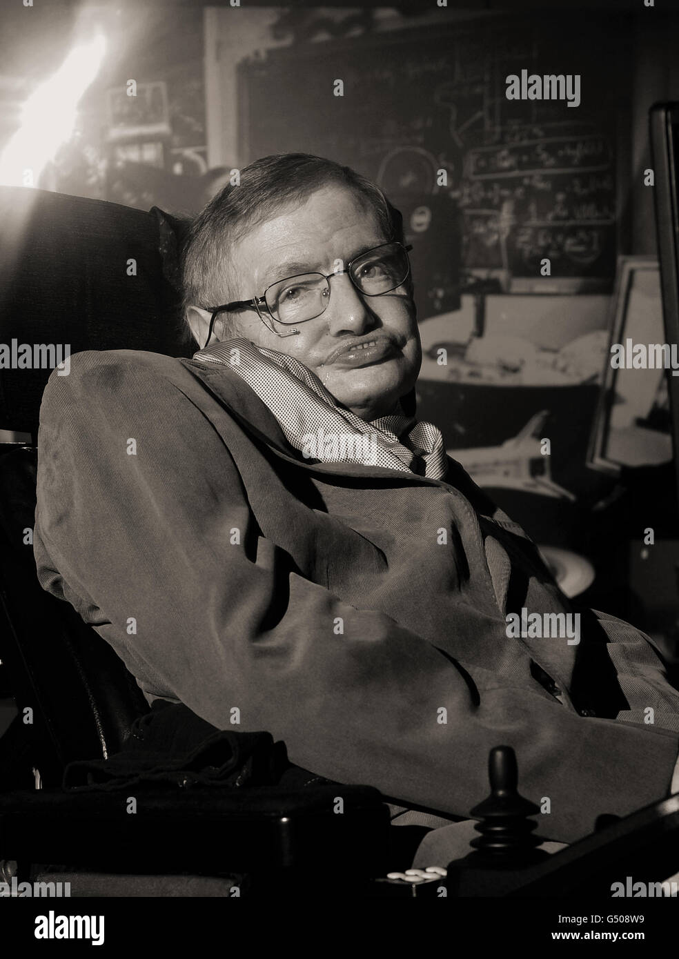Stephen hawking portrait hi-res stock photography and images - Alamy