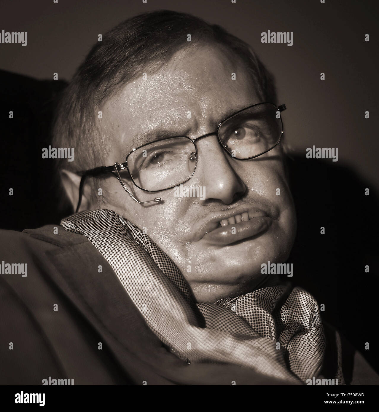 Stephen hawking portrait hi-res stock photography and images - Alamy