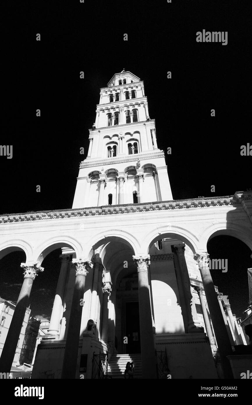 Split cathedral Black and White Stock Photos & Images - Alamy