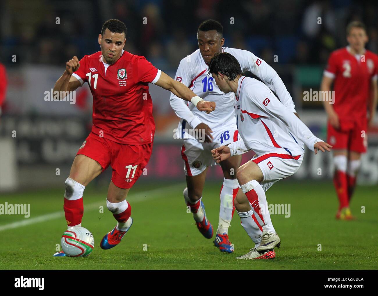Wales' Hal Robson-Kanu gets past Costa Rica's Rodney Wallace and Bryan ...