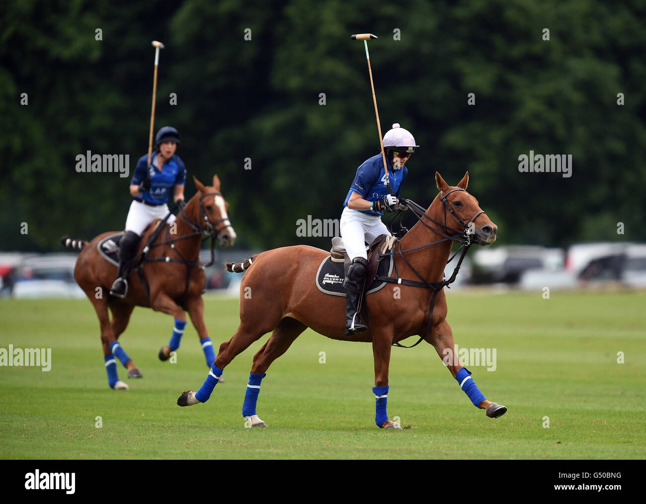 Olympic Legends Victoria Pendleton (right) during the Jockeys vs ...