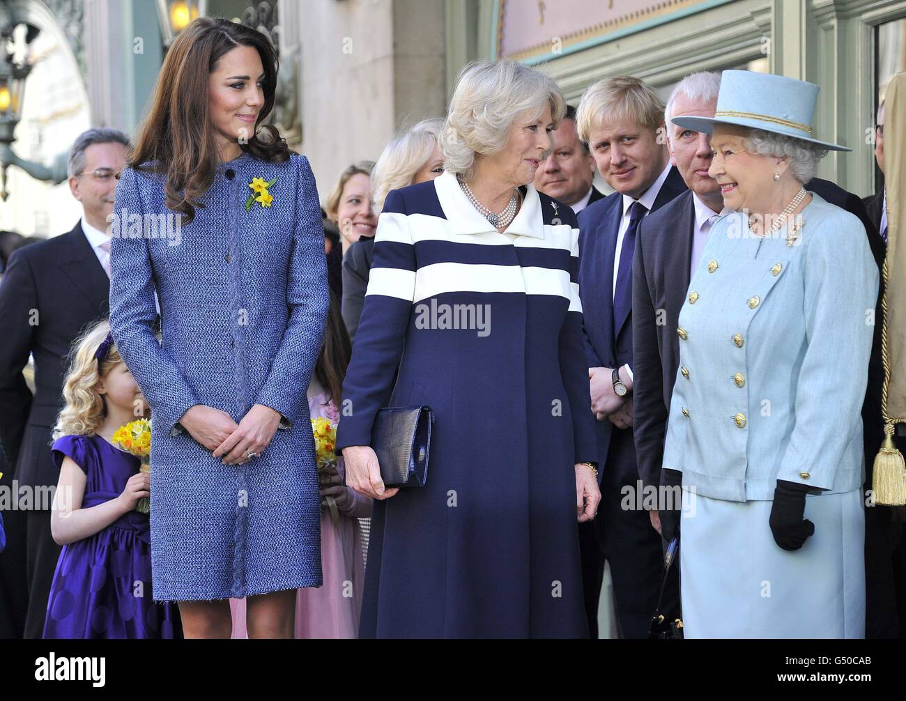 Queen elizabeth ii visit fortnum mason in london hi-res stock ...