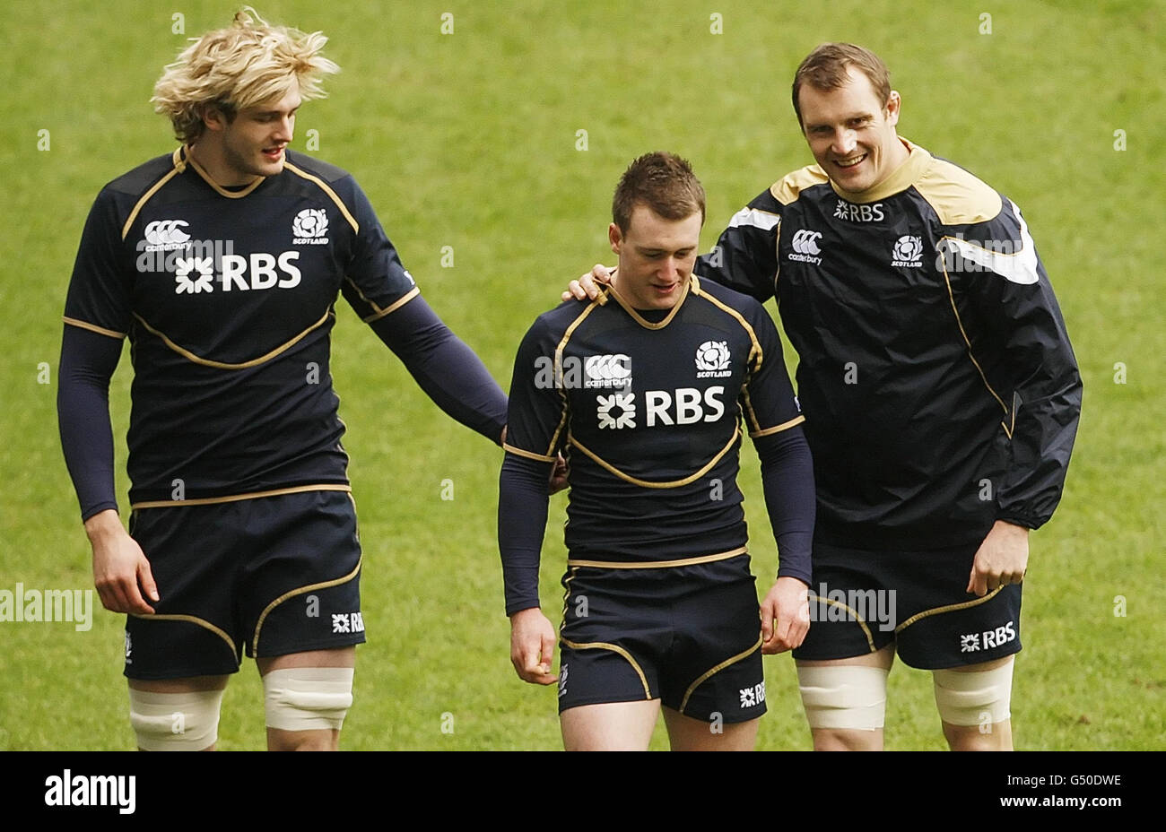Scotlands al kellock captains run murrayfield stadium hi-res stock ...