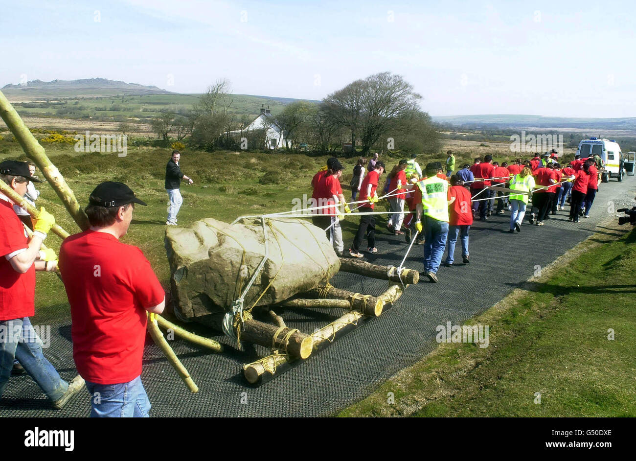 Ancient monument pulling heavy stone hi-res stock photography and ...