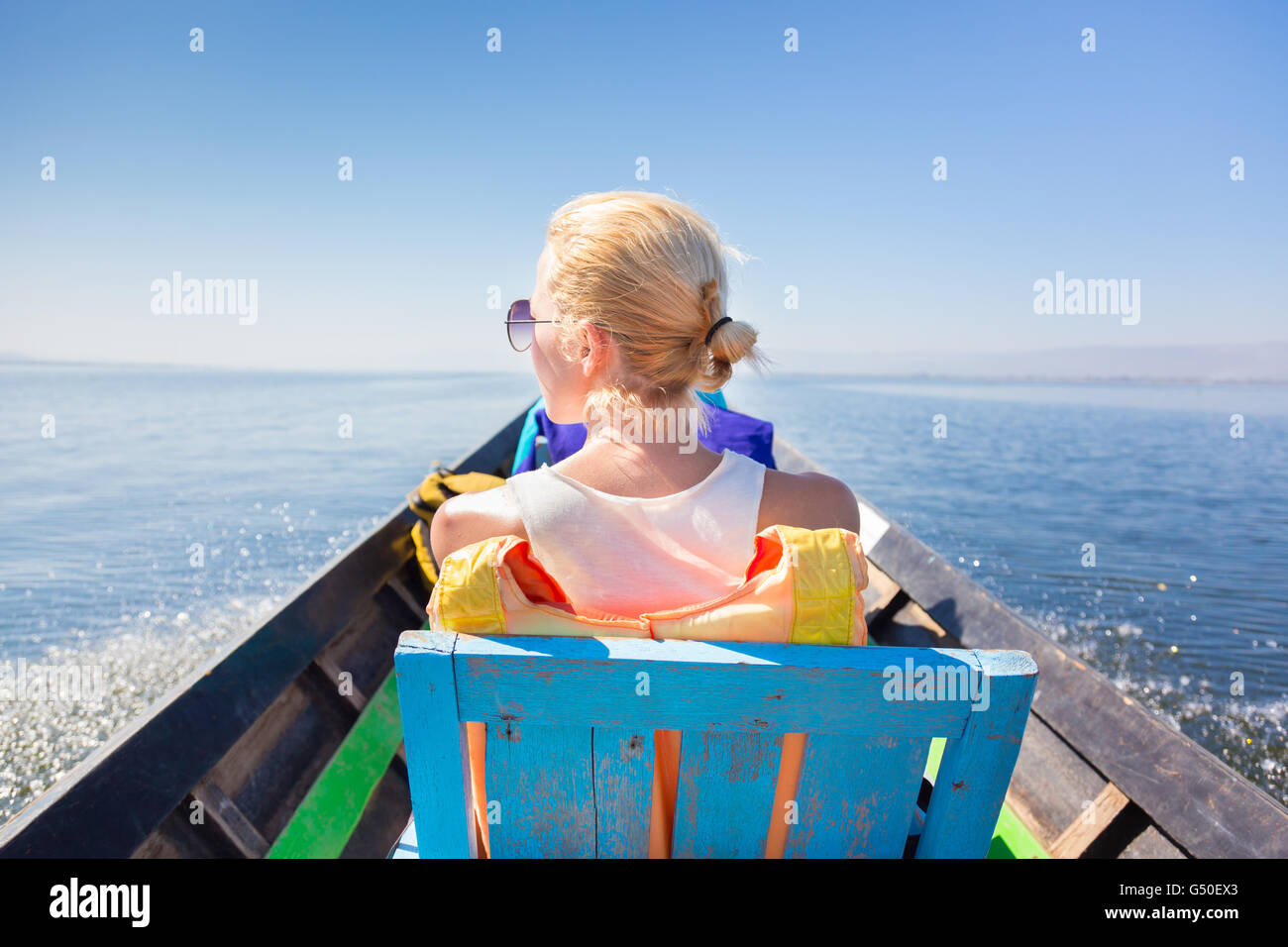 Ride tourist boat inle lake hi-res stock photography and images - Alamy