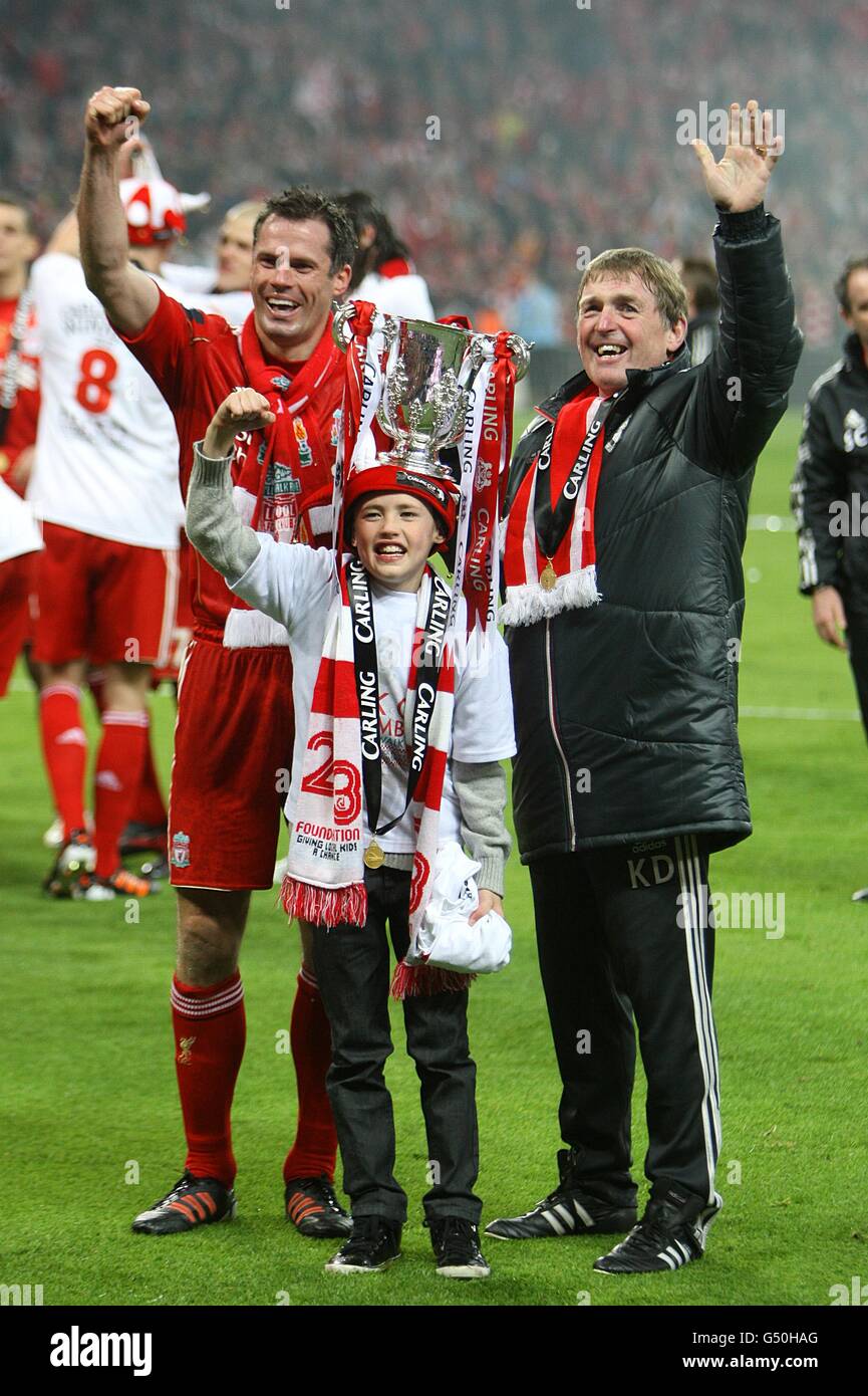 Liverpools left right jamie carragher hi-res stock photography and ...