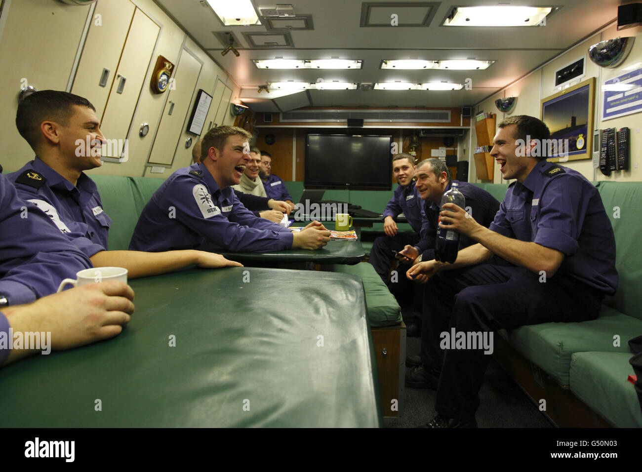 Royal navy submarine hms tireless hi-res stock photography and images ...
