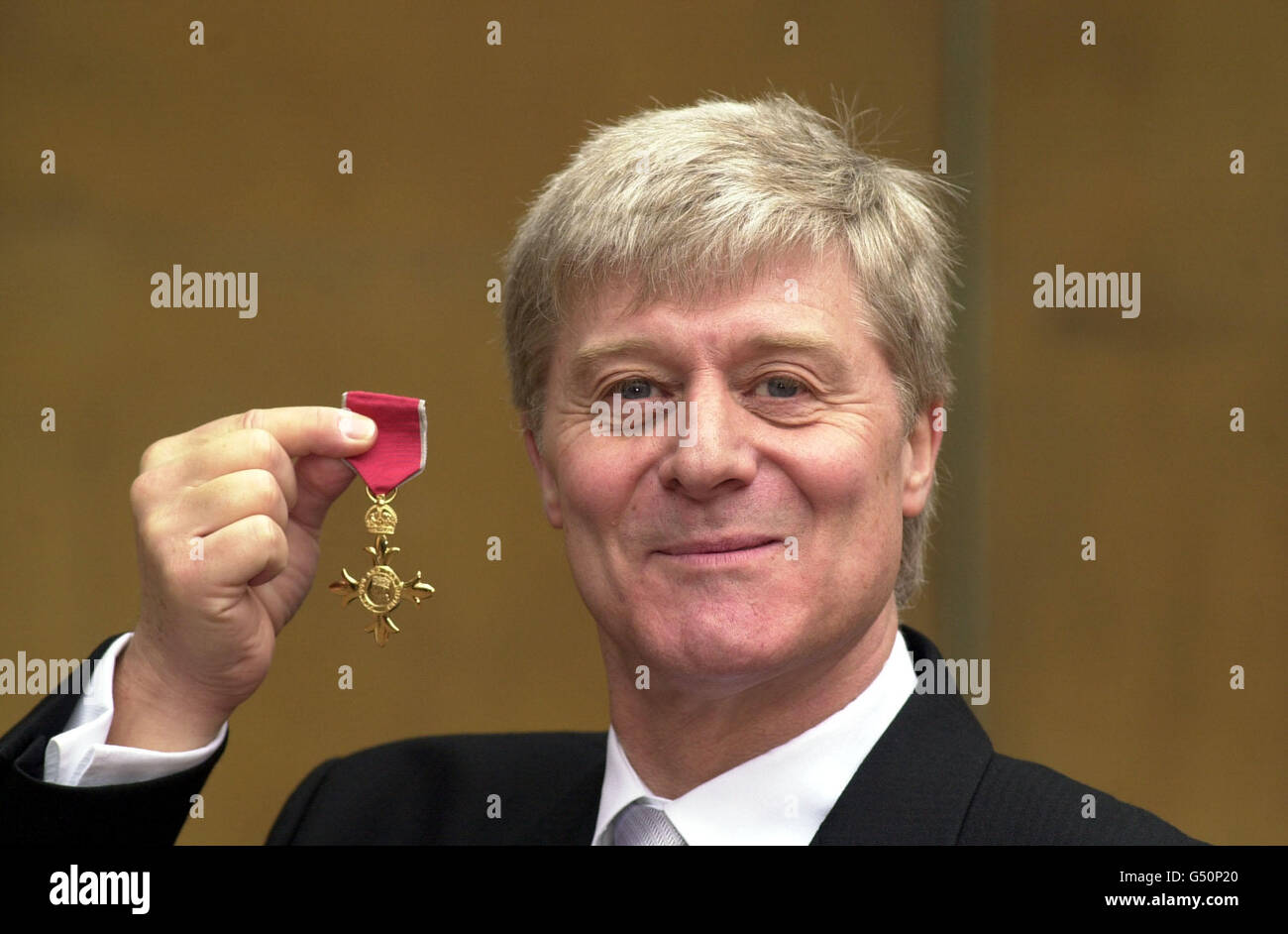 Martin jarvis obe hi-res stock photography and images - Alamy