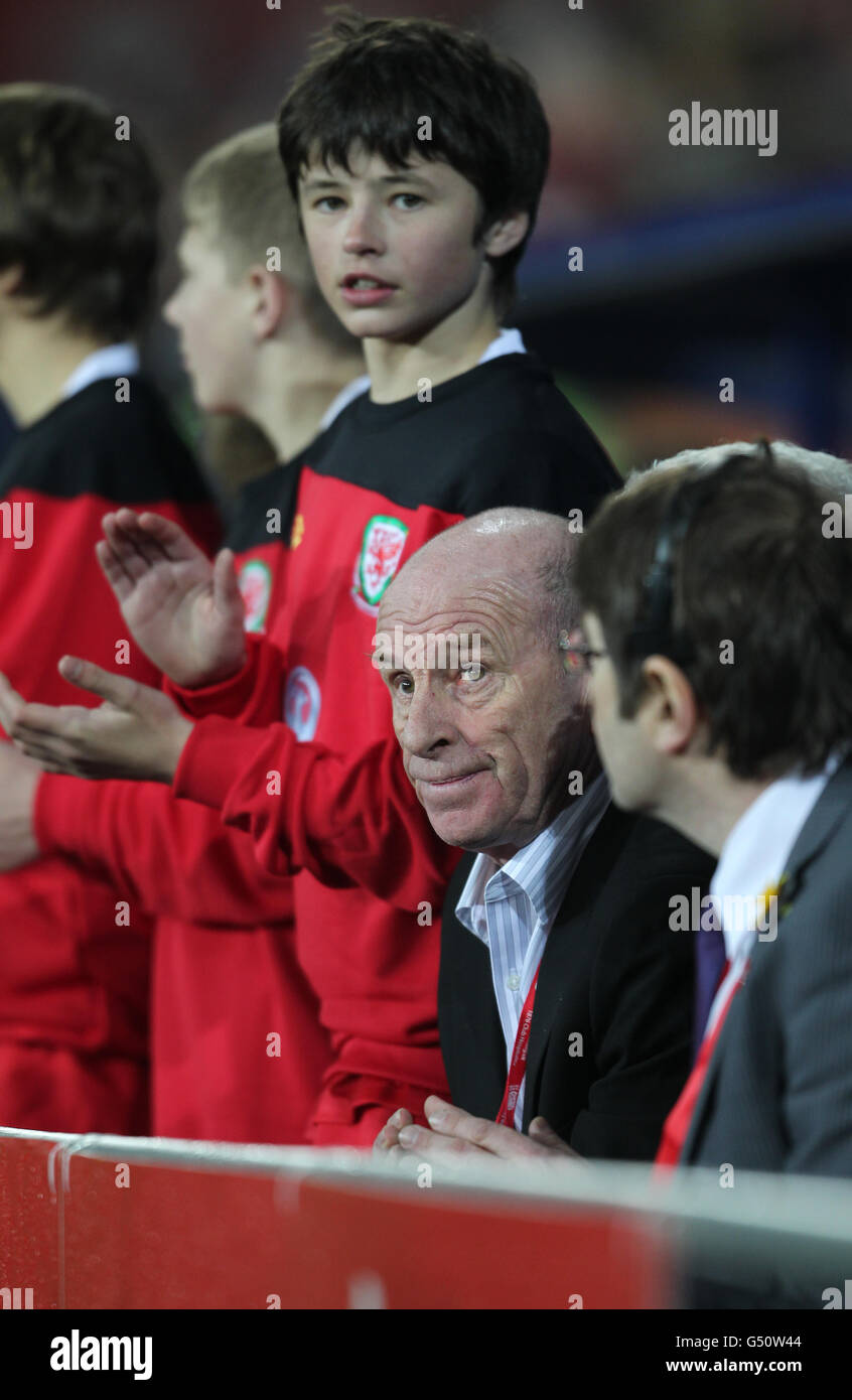 Gary speed sons hi-res stock photography and images - Alamy