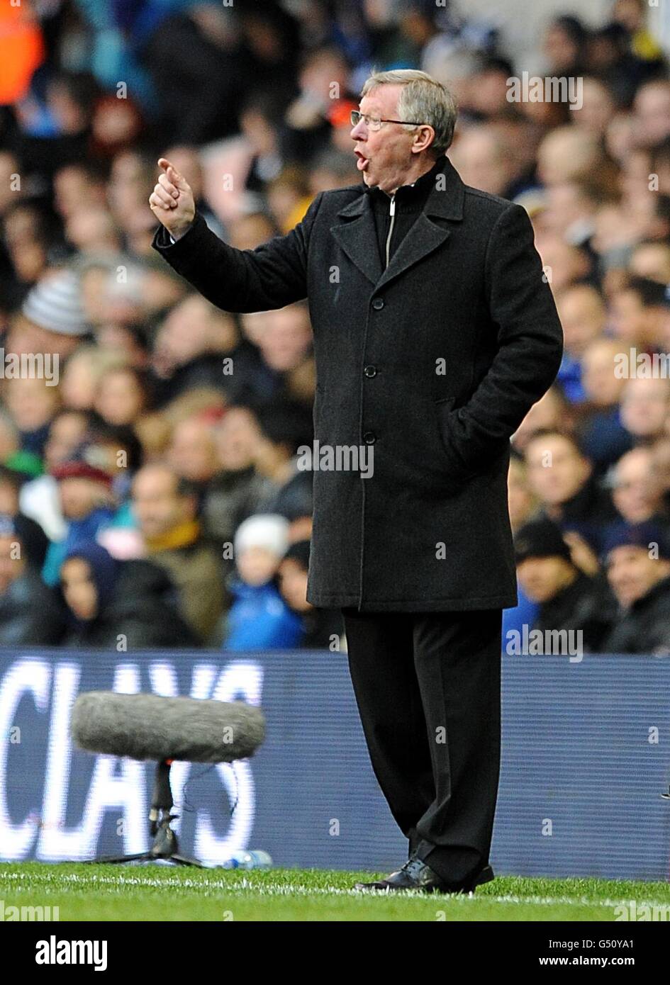 Alex ferguson on the touchline hi-res stock photography and images - Alamy