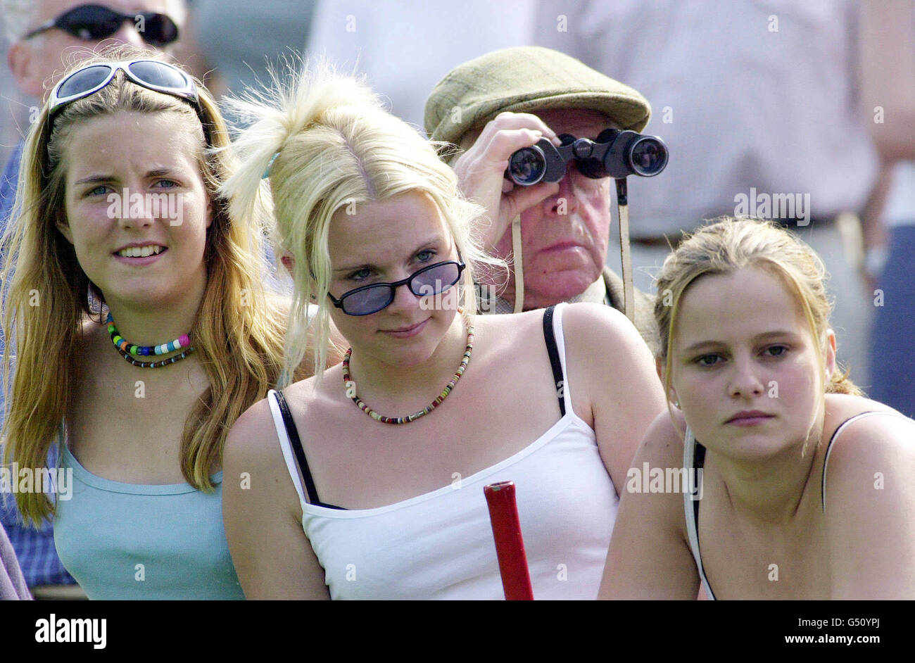 Badminton spectators hi-res stock photography and images - Alamy