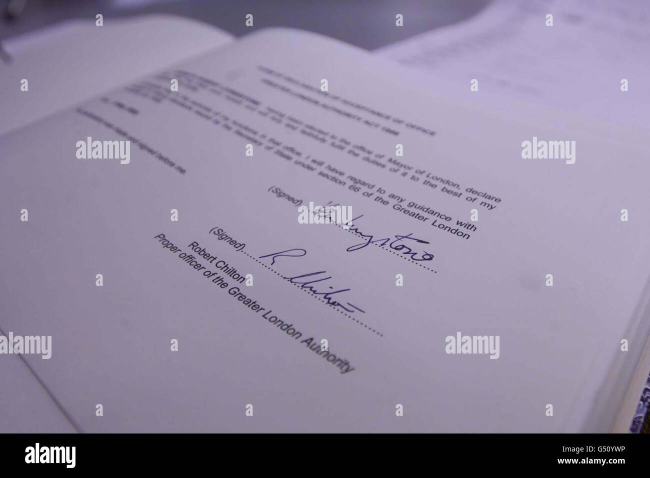 Ken signature hi-res stock photography and images - Alamy