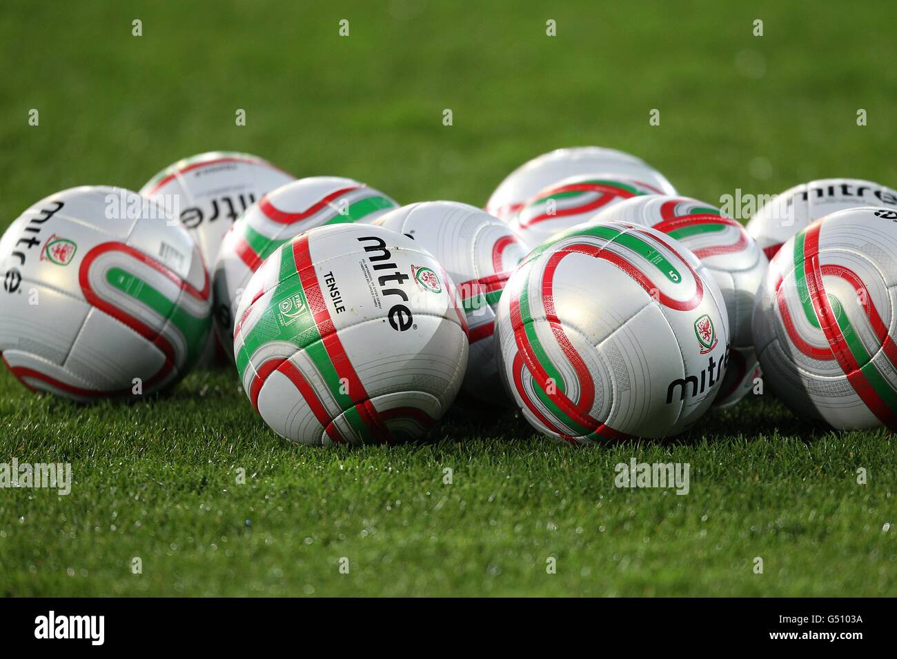 International friendly logo hi-res stock photography and images - Alamy
